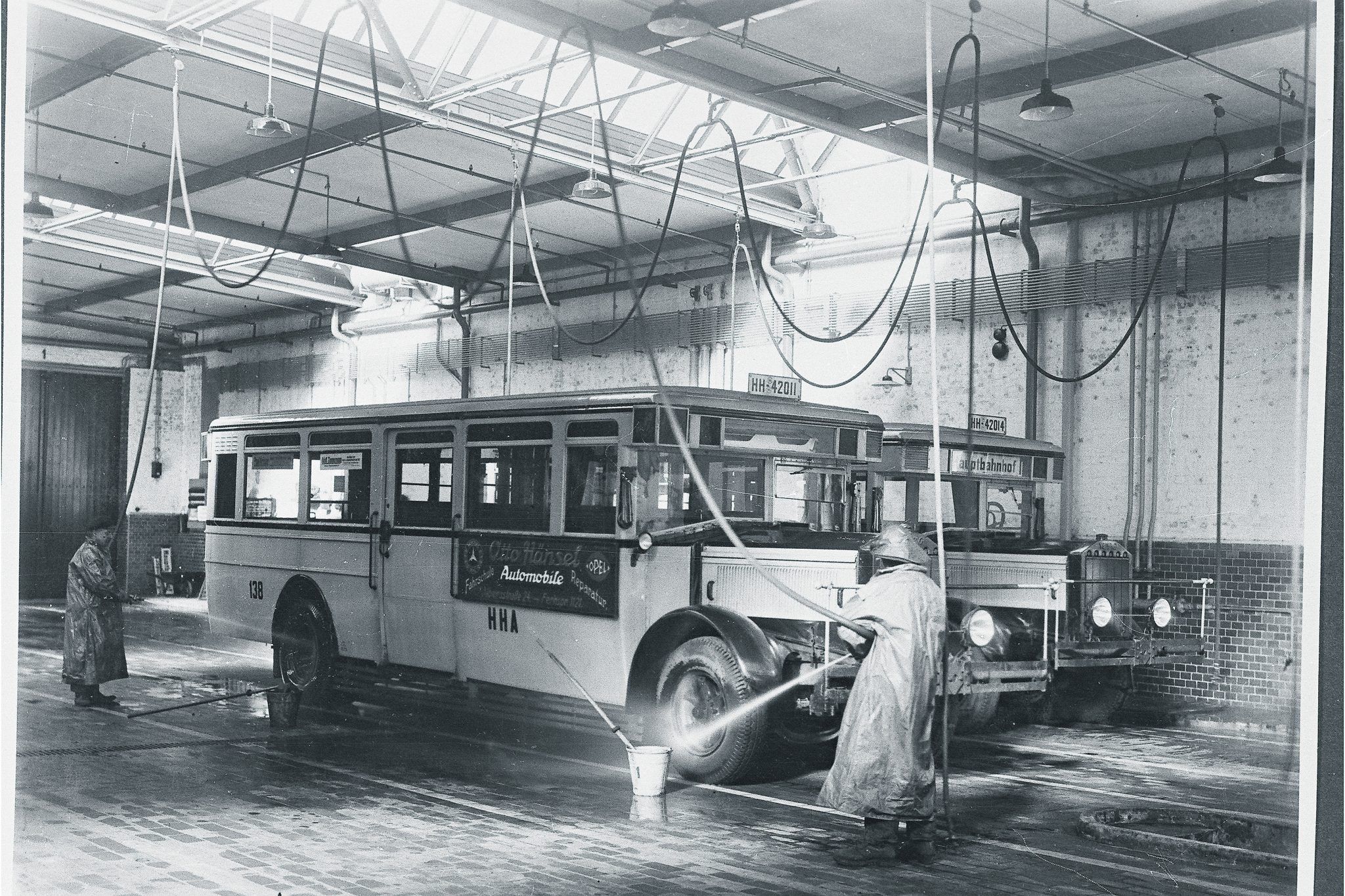 100 Jahre Busbetrieb – 100 Jahre innovative Mobilität